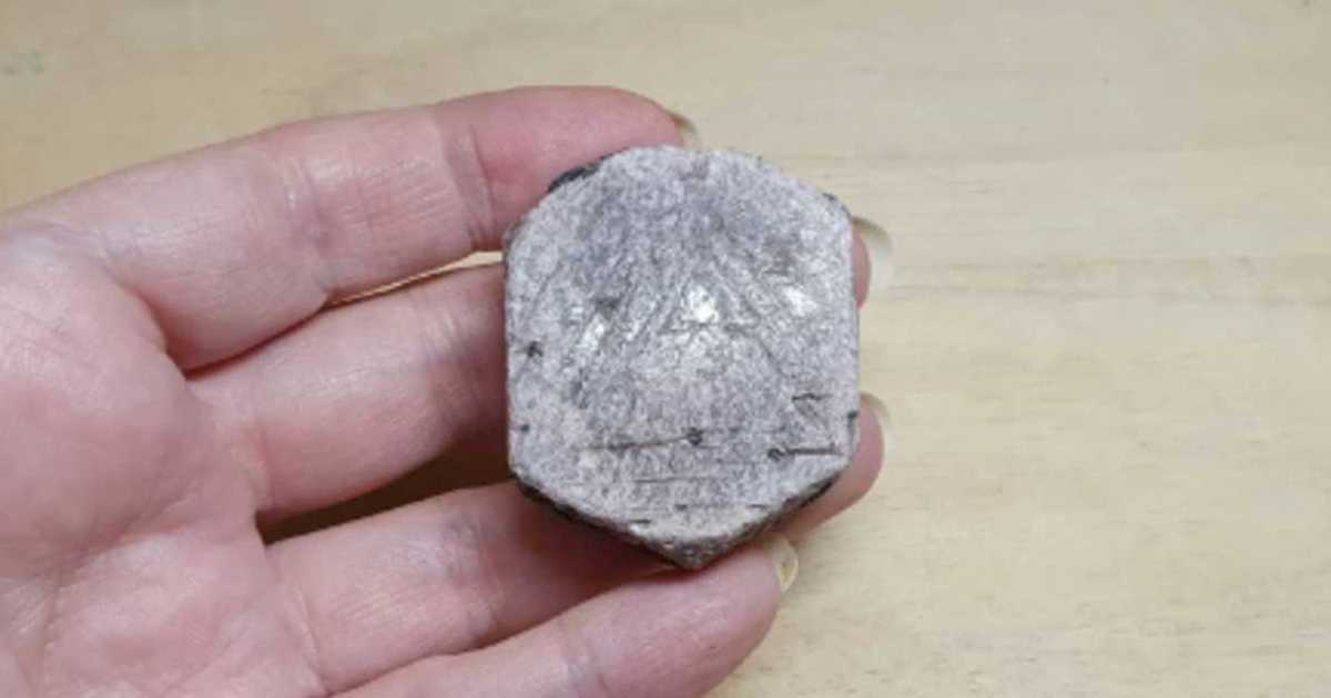 Empowered Crystals :: Raw Ruby Record Keeper