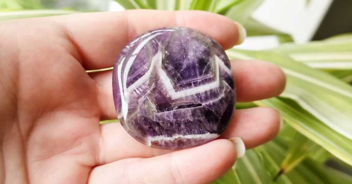 Empowered Crystals :: Amethyst worry stone